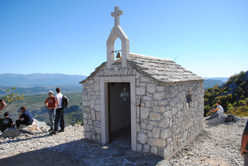 Planinarenje na Mosor - hodočašće na Kapelicu hrvatskih mučenika ...